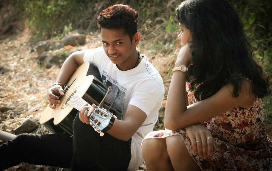 Luisteren naar Hindostaanse muziek voortaan verboden voor Javaanse ...