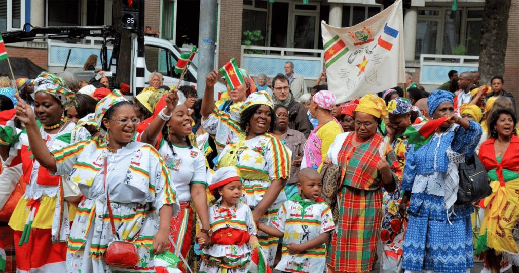 Werkloze Surinamers in Nederland die bijstandsuitkering ontvangen mogen ...