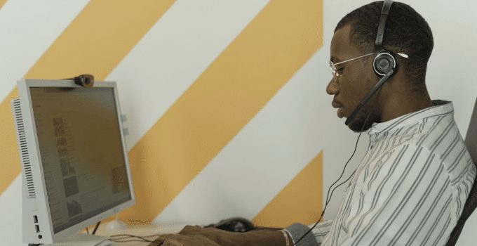 Surinaamse callcentra niet altijd in staat om Nederlandse klanten ...